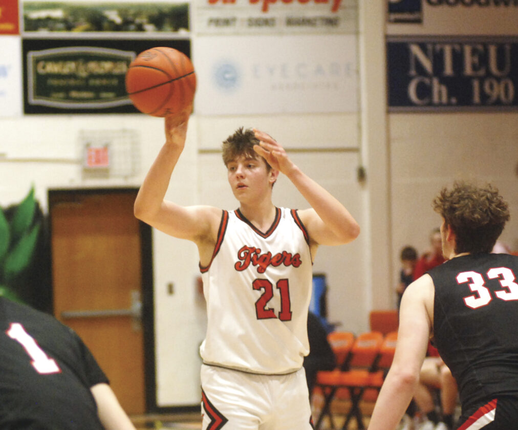 Tigers’ Alex Kendall inks with Findlay basketball | News, Sports, Jobs ...